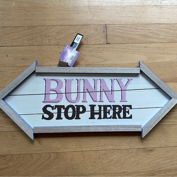 Wall Decor | Bunny Stops Here Sign | Poshmark